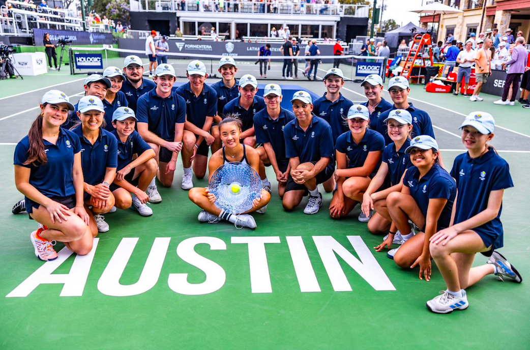 Bebo Hernández, campeón en su primer torneo como entrenador