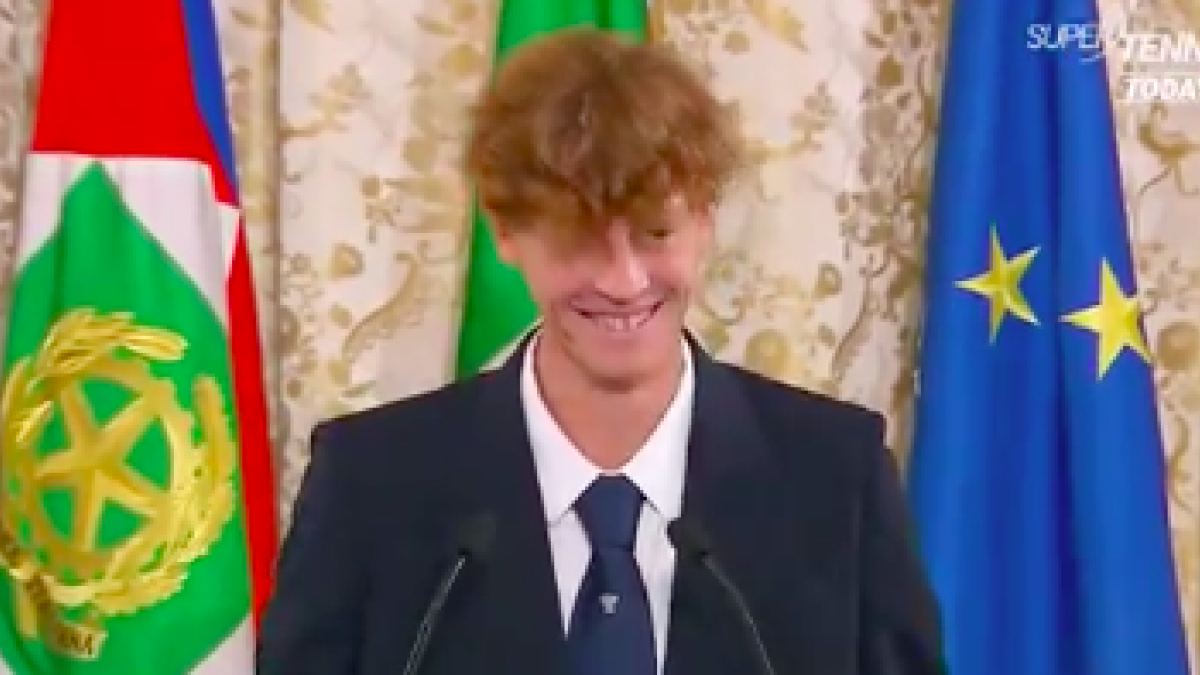 Sinner no puede contener la risa en su discurso frente al presidente de ...